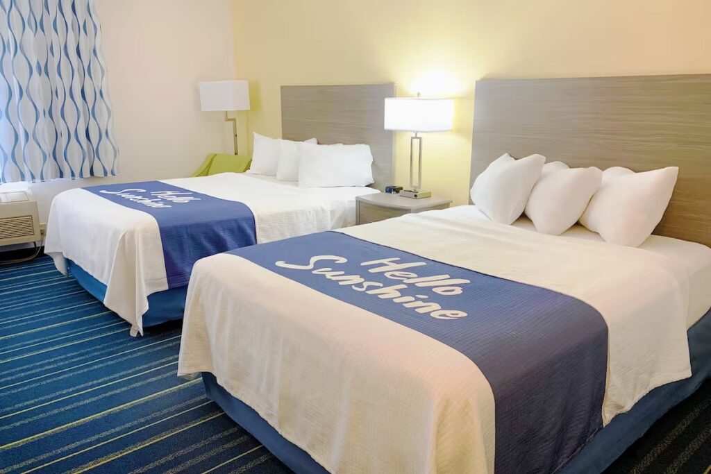 Hotels - Hinckley Convention and Visitors Bureau
